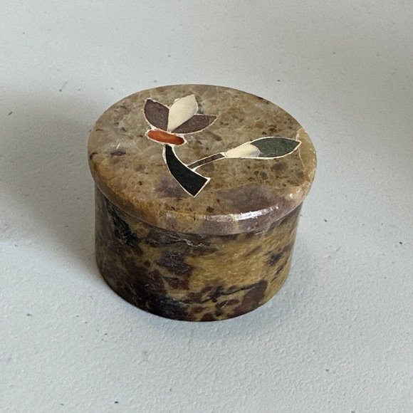 Pearl | Accents | Vintage Hand Carved Round Soapstone Trinket Box ...